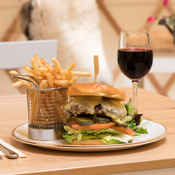 Photo gallery, visit the Dabbling Duck café restaurant near Guildford ...